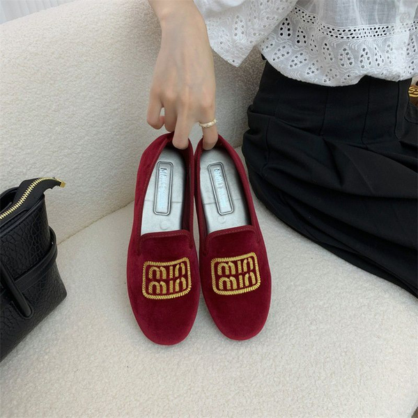 Лоферы Miu Miu Самые популярные модели купить с доставкой по выгодным ценам в интернет