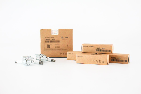 Комплект свечей зажигания ОРИГИНАЛ (4шт) для Hyundai Elantra i30 Kia ...