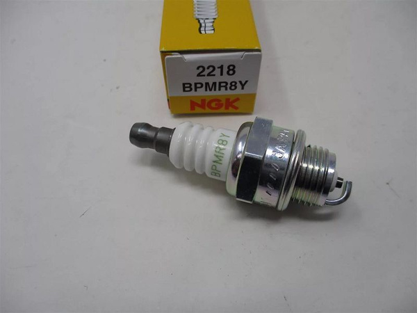 Свеча зажигания NGK BPMR8Y/2218 2-х тактные двигатели купить на OZON по низкой цене (959836995)