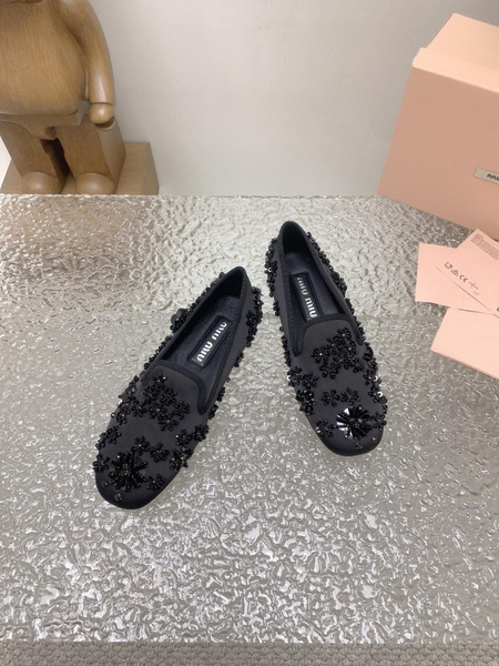 Лоферы Miu Miu купить с доставкой по выгодным ценам в интернет магазине Ozon 1444066509