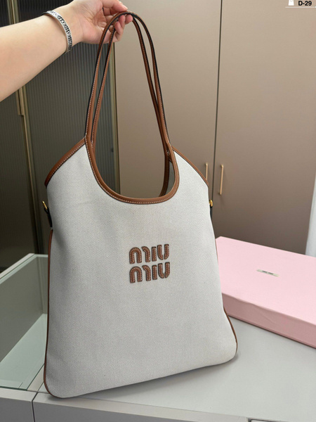 Miu Miu Сумка на плечо купить на OZON по низкой цене (1724073177)