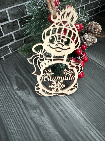 Шарик на ёлку деревянный именной, новогодние украшения на елку, с ...