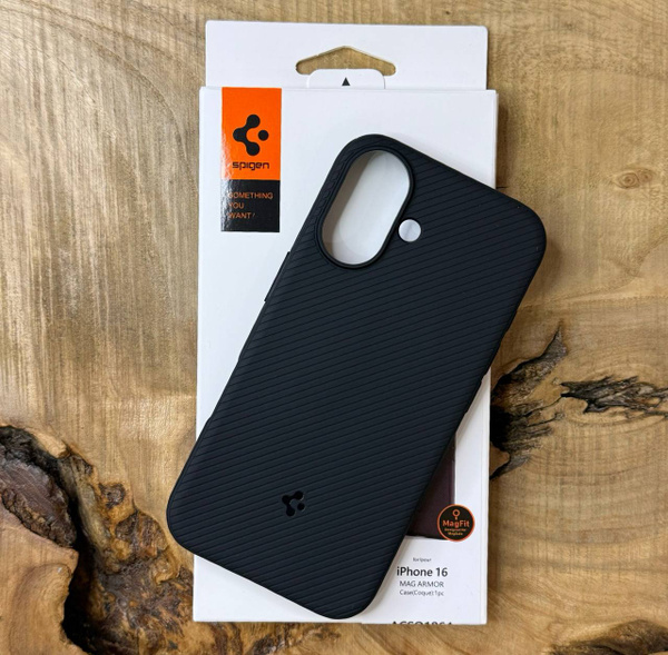 Чехол-накладка SPIGEN 01 / для iPhone 16 / Защита камеры / Black купить ...