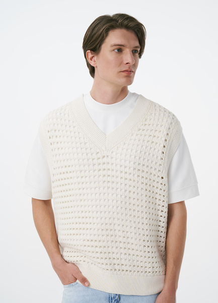 Жилет Мужской O'STIN молочный Трикотаж, размер 48 свободный Без застежки Однотонный Повседневный ...