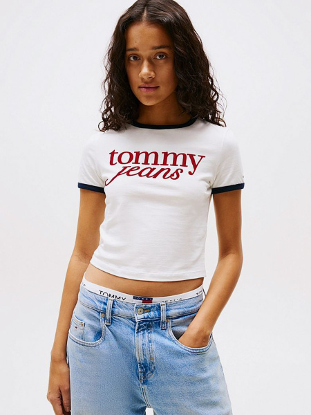Футболка Женский Tommy Jeans холодный белый, размер 46, 48 Хлопок ...
