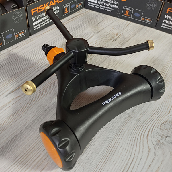 Автоматический импульсный дождеватель Fiskars 1023657 - купить с ...
