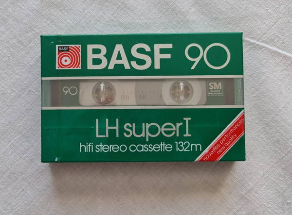 Аудиокассета BASF LN 90 - купить с доставкой по выгодным ценам в интернет-магазине OZON (1431527203)
