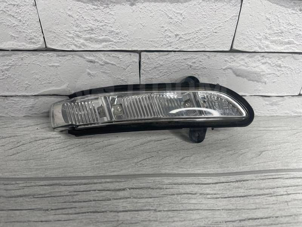 ФОНАРЬ УКАЗАТЕЛЯ ПОВОРОТА A2198200621 - Mercedes-Benz арт. A2198200621 ...