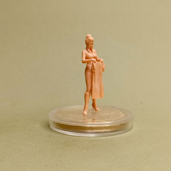 В примерочной. Фигурка в масштабе 1:43. - купить по выгодной цене в интернет-магазине OZON ...