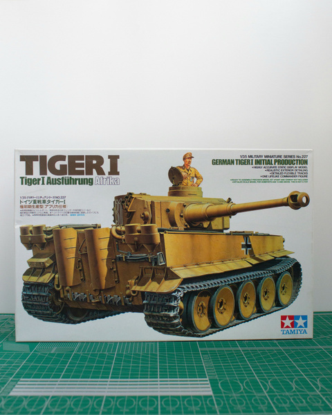 Tamiya/35227 Сборная модель Немецкий тяжёлый танк Tiger I (ранняя ...