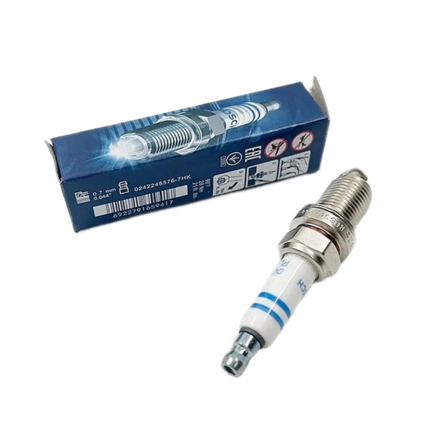 Свеча зажигания на Bosch 0242245576 для Octavia SuperB A4 A5 A6 Q3 ...