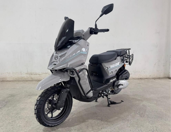 Скутер ISKRA X 150 см3 (139QMB) (серый) купить на OZON по низкой цене (2038441912)