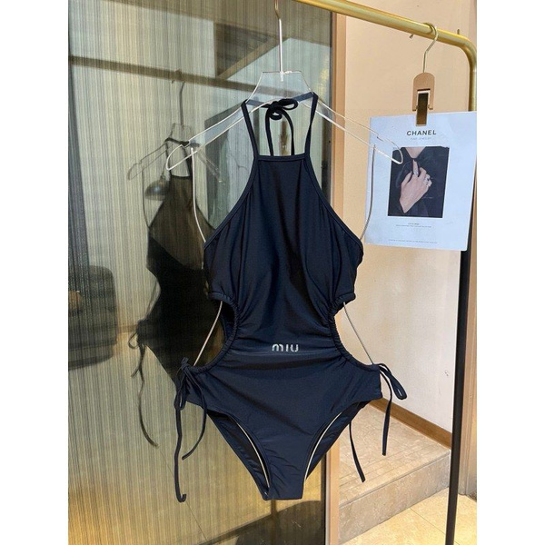 Купальник слитный Miu Miu купить на Ozon по низкой цене 1555830796