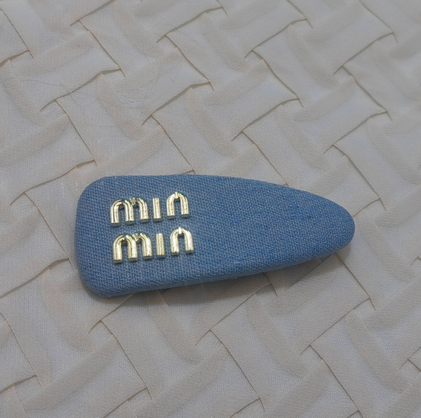 Miu Miu Заколка для волос купить с доставкой по выгодным ценам в интернет магазине Ozon