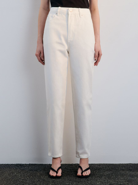 Джинсы Женский Befree белый, мягкий белый Джинс, размер 44 полуприталенный Молния Высокая, рост ...