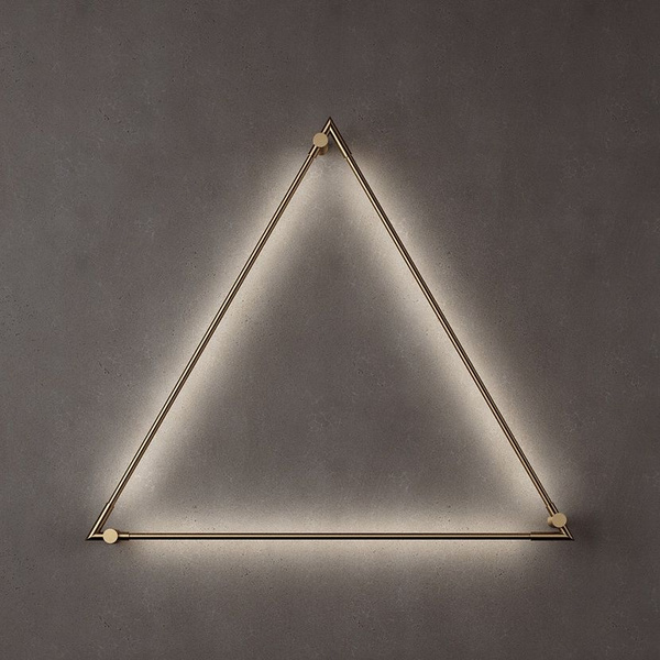 Настенный светильник Juniper Design THIN Primaries Wall Triangle купить ...