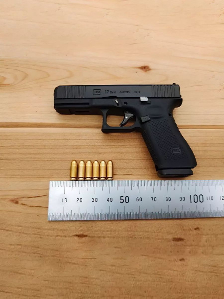 Брелок коллекционный в масштабе 1:2 Glock Black с пулями в коробке PUBG ...