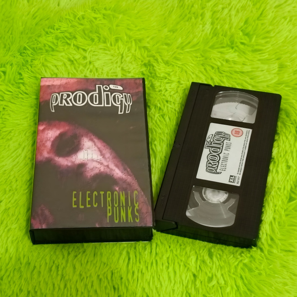 Видеокассета VHS The Prodigy - Electronic Punks купить на OZON по ...