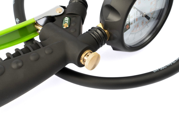 Пистолет с эргономичным корпусом для подкачки шин 0-12 бар 945012 Дело ...