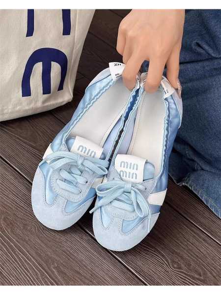 Кроссовки Женский Miu Miu Кожа Бег размер 38 На любой сезон Шнурки Шнуровка купить C доставкой