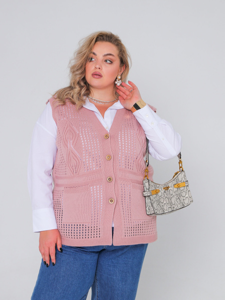 Жилет Женский SAFI&AMI Collection розовая пудра Трикотаж, размер 52 Декоративные пуговицы прямой ...