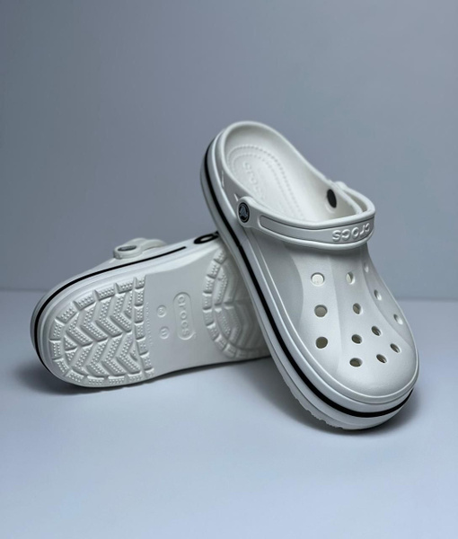 Сабо Crocs Sarah Clog - купить с доставкой по выгодным ценам в интернет ...
