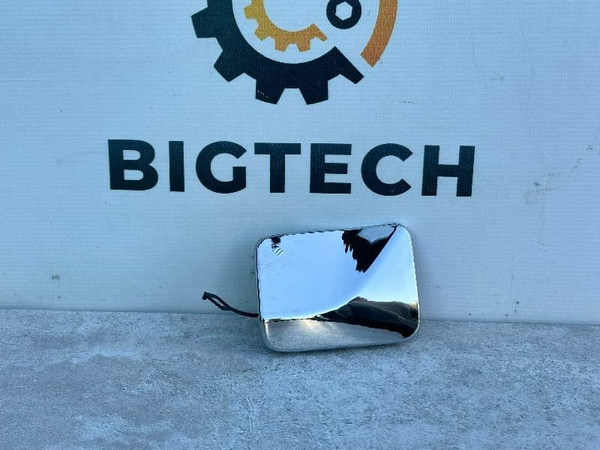 Заглушка буксировочного крюка в передний бампер Mercedes Benz ...