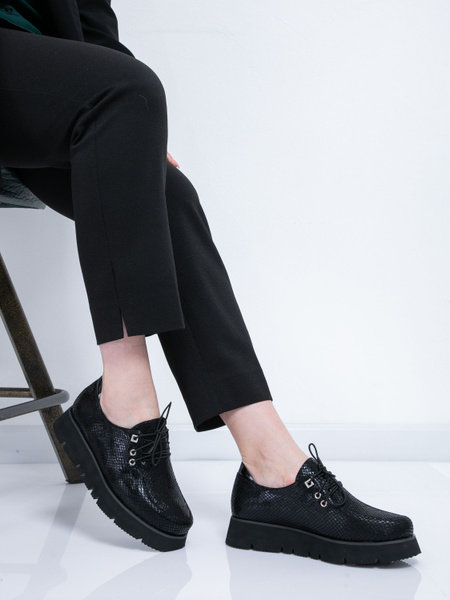 Полуботинки Женский Ascalini черный, размер 36 На любой сезон 9 Шнурки Стандартный низкий (до 4 ...