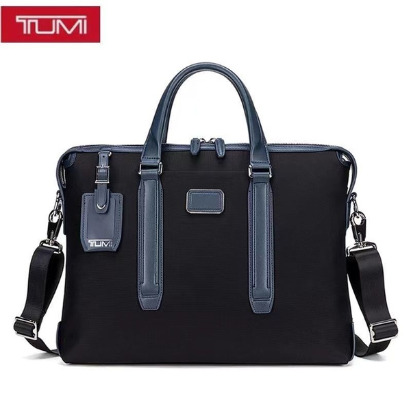 Tumi Сумка на плечо - купить с доставкой по выгодным ценам в интернет ...