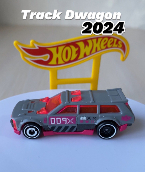 Машинка металлическая HW Track Dwagon купить на OZON по низкой цене ...