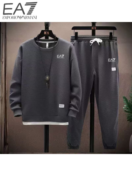 Костюм спортивный Мужской EA7 Спортивный брючный темно серо-зеленый, размер 44, 46 Полиэстер FR ...