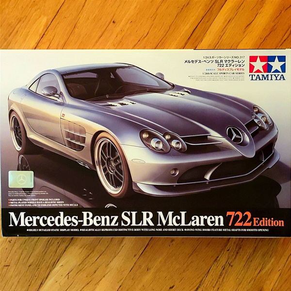 Сборная модель. Немецкий автомобиль Mercedes-Benz SLR McLaren 722 ...
