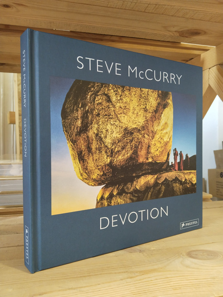 Steve McCurry Devotion - купить с доставкой по выгодным ценам в ...