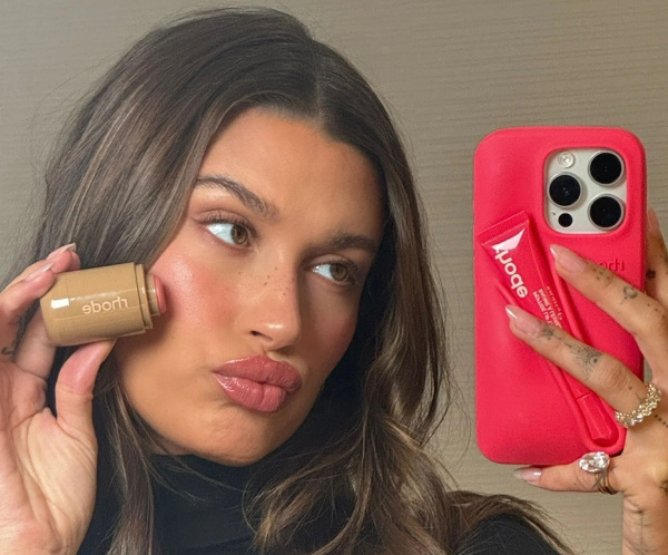 RHODE Lip case Чехол для телефона айфон IPhone 15 Pro Guava Spritz ...