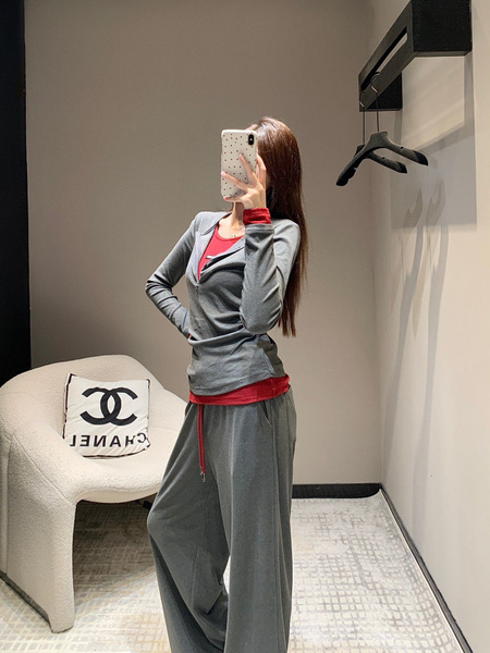 Комплект одежды Женский Miu Miu Спортивный темно серый размер 46 Хлопок рост 160 175 Китай