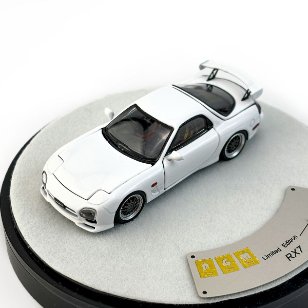 Машинка модель PGM 1:64 MAZDA RX7 FD3S-WHITE Deluxe Edition 999 Units ...
