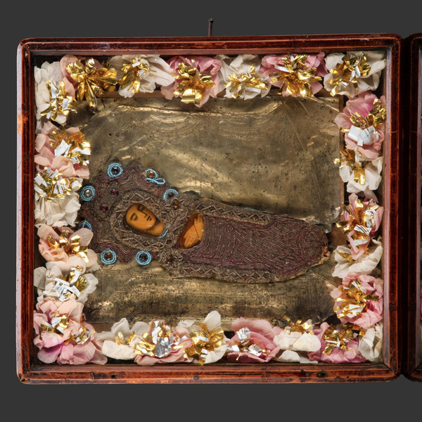 Икона в ризе и киоте "Успение Пресвятой Богородицы", дерево дерево темпера бисер фольга стекло ...