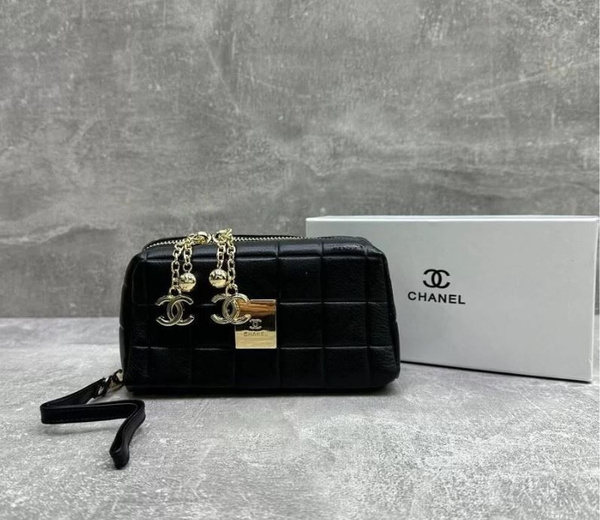 Косметичка Chanel "CHANEL" красная - купить по выгодным ценам в ...