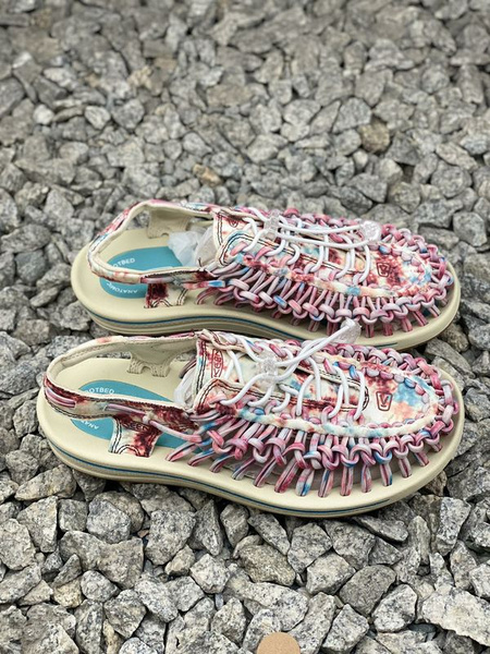 Сандалии KEEN - купить с доставкой по выгодным ценам в интернет ...