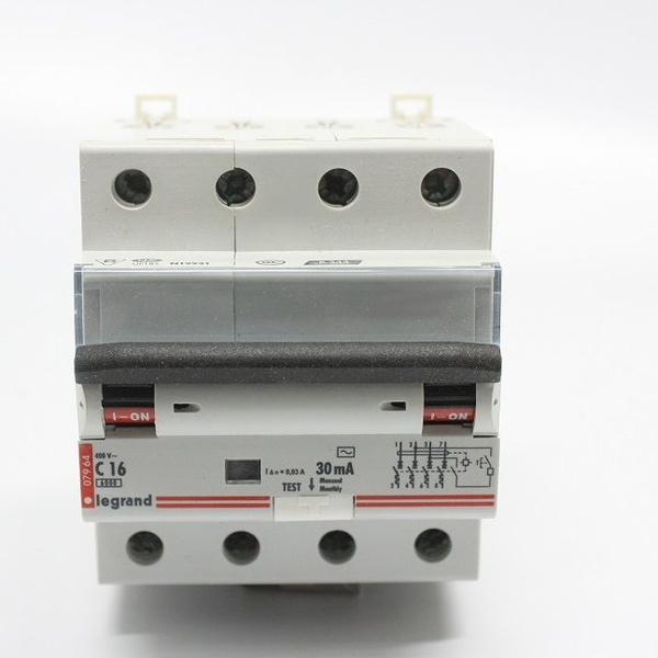 Дифференциальный автомат (АВДТ) LEXIC 4P C16 30mA (AC) 6kA 400V Legrand / 007964 купить по ...