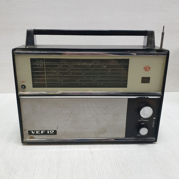Радиоприёмник VEF 12, работоспособность неизвестна. СССР 57314 купить ...
