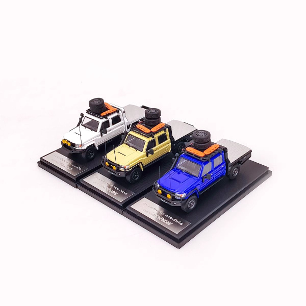 Машинка модель Autobots Models AB 1:64 Toyota Land Cruiser LC79 4x4 ...