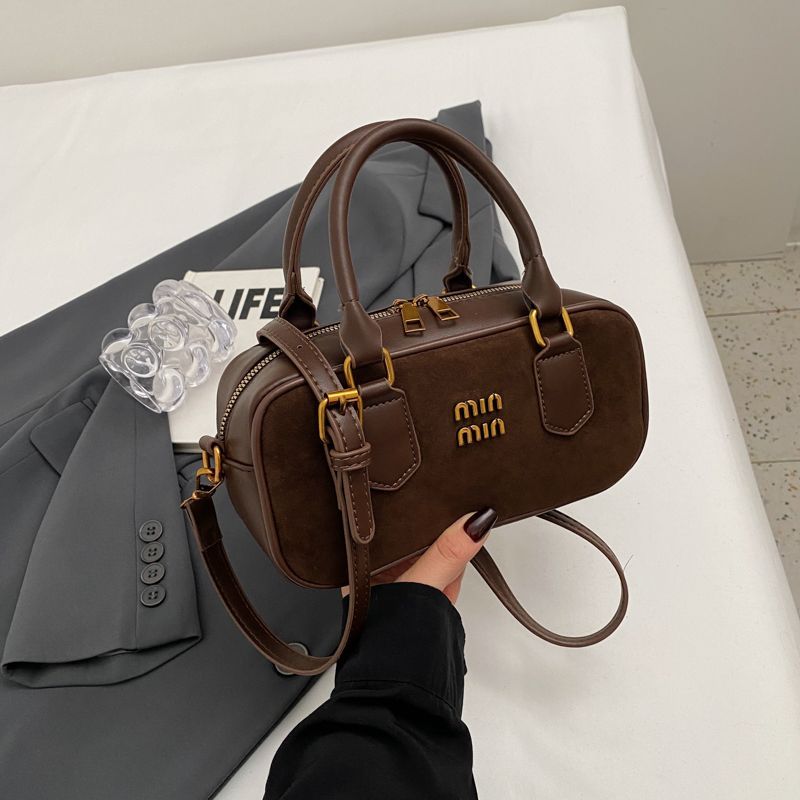 Miu Miu Сумка на плечо купить с доставкой по выгодным ценам в