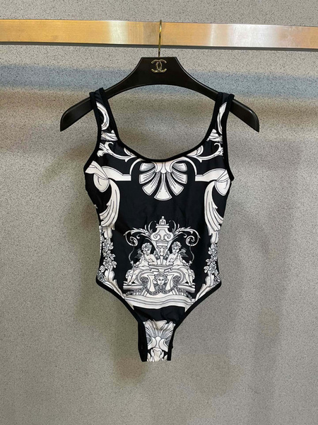 Купальник слитный Versace купить на OZON по низкой цене (1622658957)