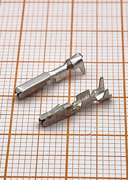 АМР 5-965906-1 AMP 929454 контакт гнездовой 5 штук MQS Contact 0.63 под ...