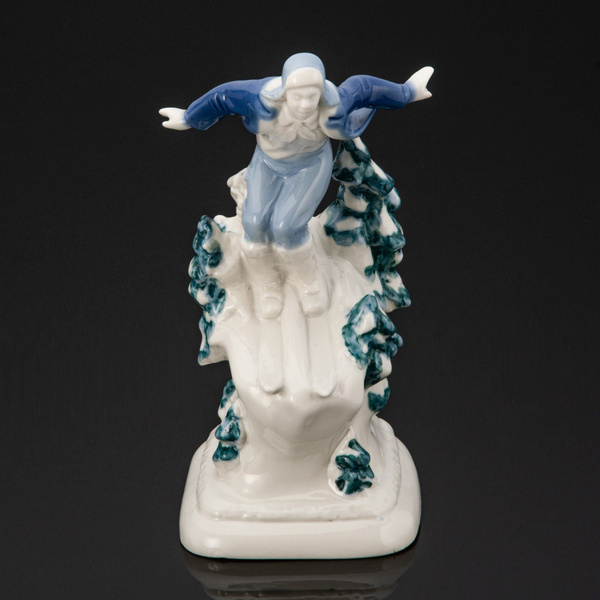 Статуэтка винтажная Лыжник-пионер, автор С.М. Орлов, фарфор, роспись, Дмитровский фарфоровый ...