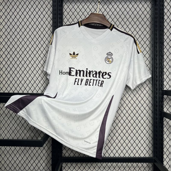 Манишка футбольная Real Madrid - купить по выгодной цене в интернет ...