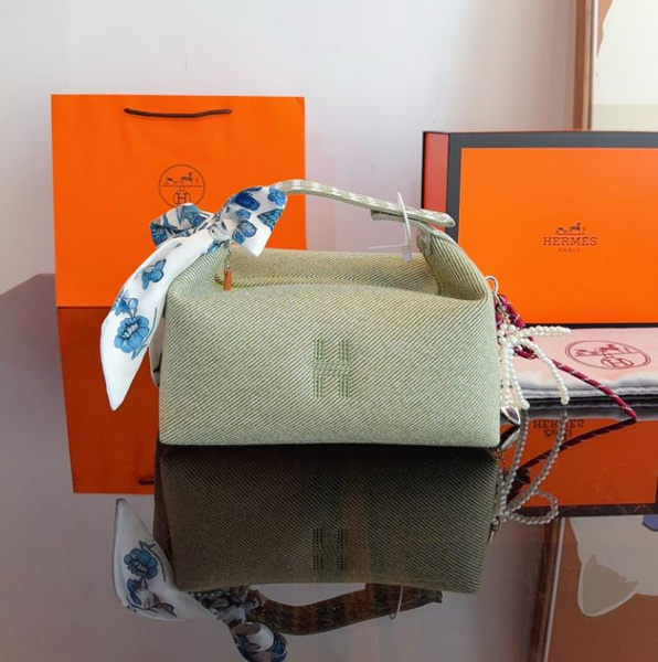 Hermes Косметичка купить на OZON по низкой цене (1714970874)