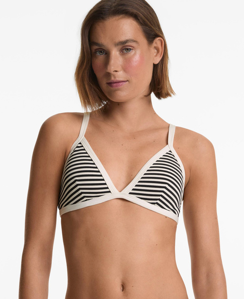 Купальник раздельный Женский Oysho черный, размер 44, 46 Полиэстер, Полиамид купить c доставкой ...