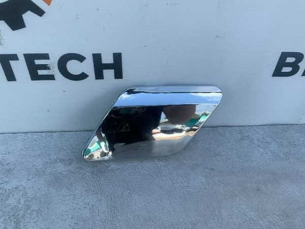 Заглушка буксировочного крюка в передний бампер Mercedes Benz ...